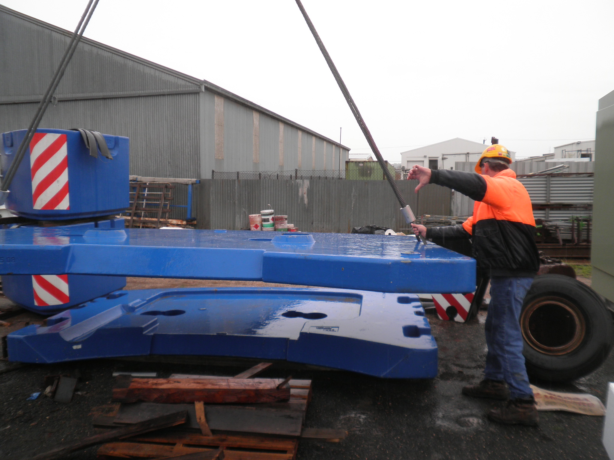 Dogging Training - License to perform dogging | Excess Training